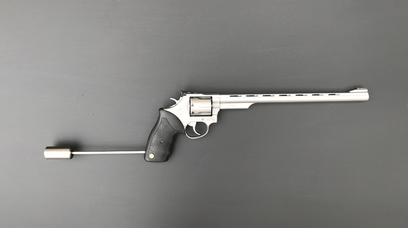 Gun Dealer in Alton | Monarch Firearms